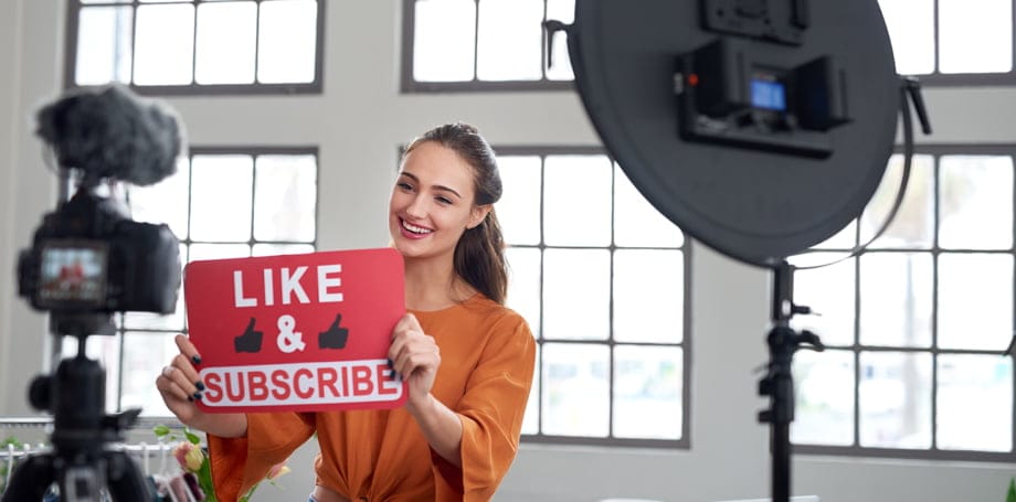 What Does a Content Creator Do? - Istcode